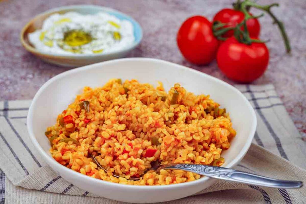 Bulgur Pilavi - Turkish Bulgur Pilaf - Chocolates & Chai